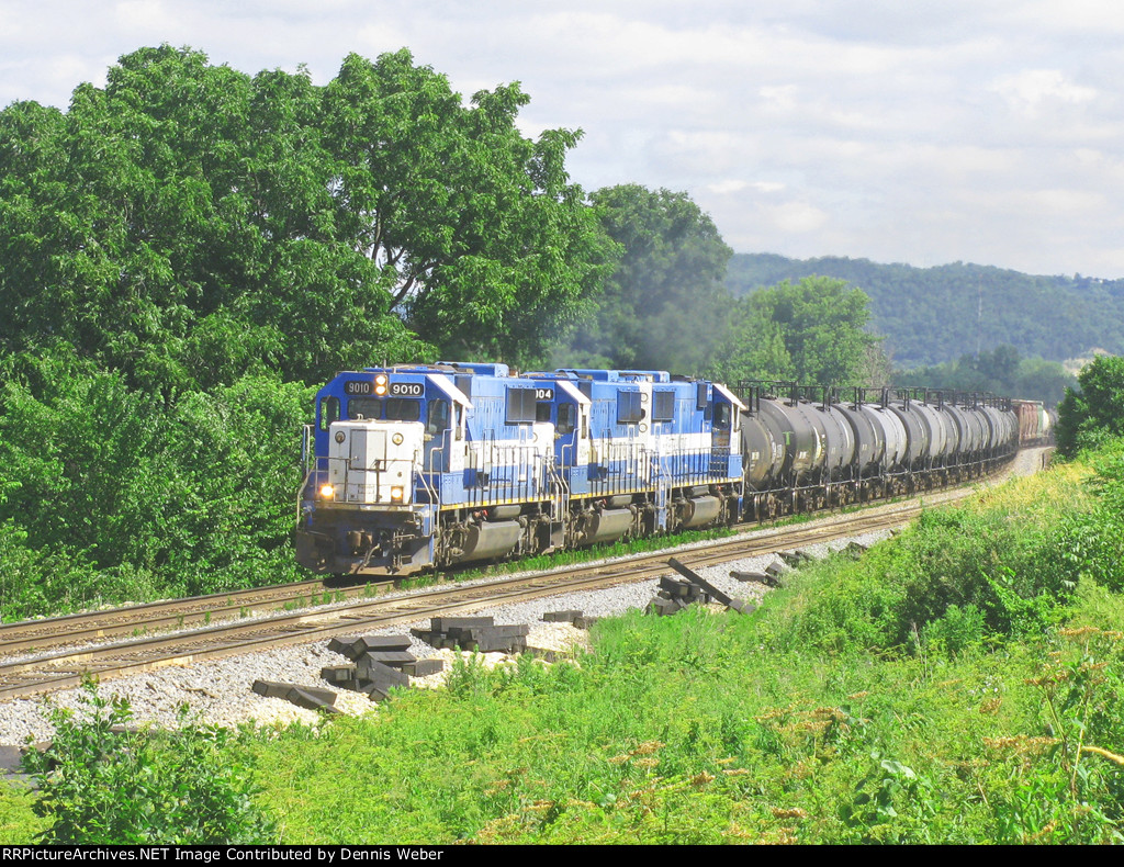 EMDX 9010-9004, BNSF's Aurora Sub.